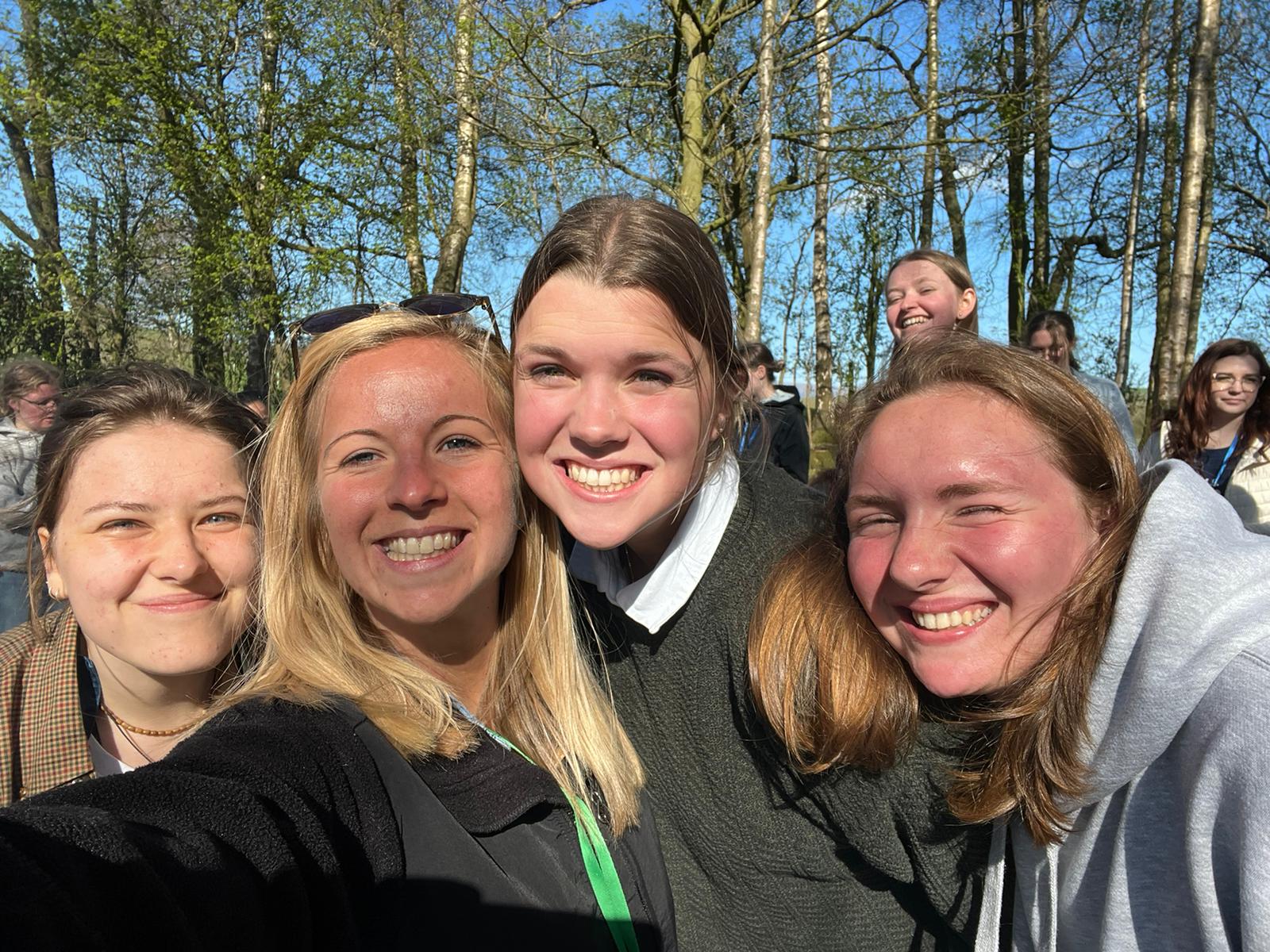 Assistant to the Dean of Female Students – Capernwray